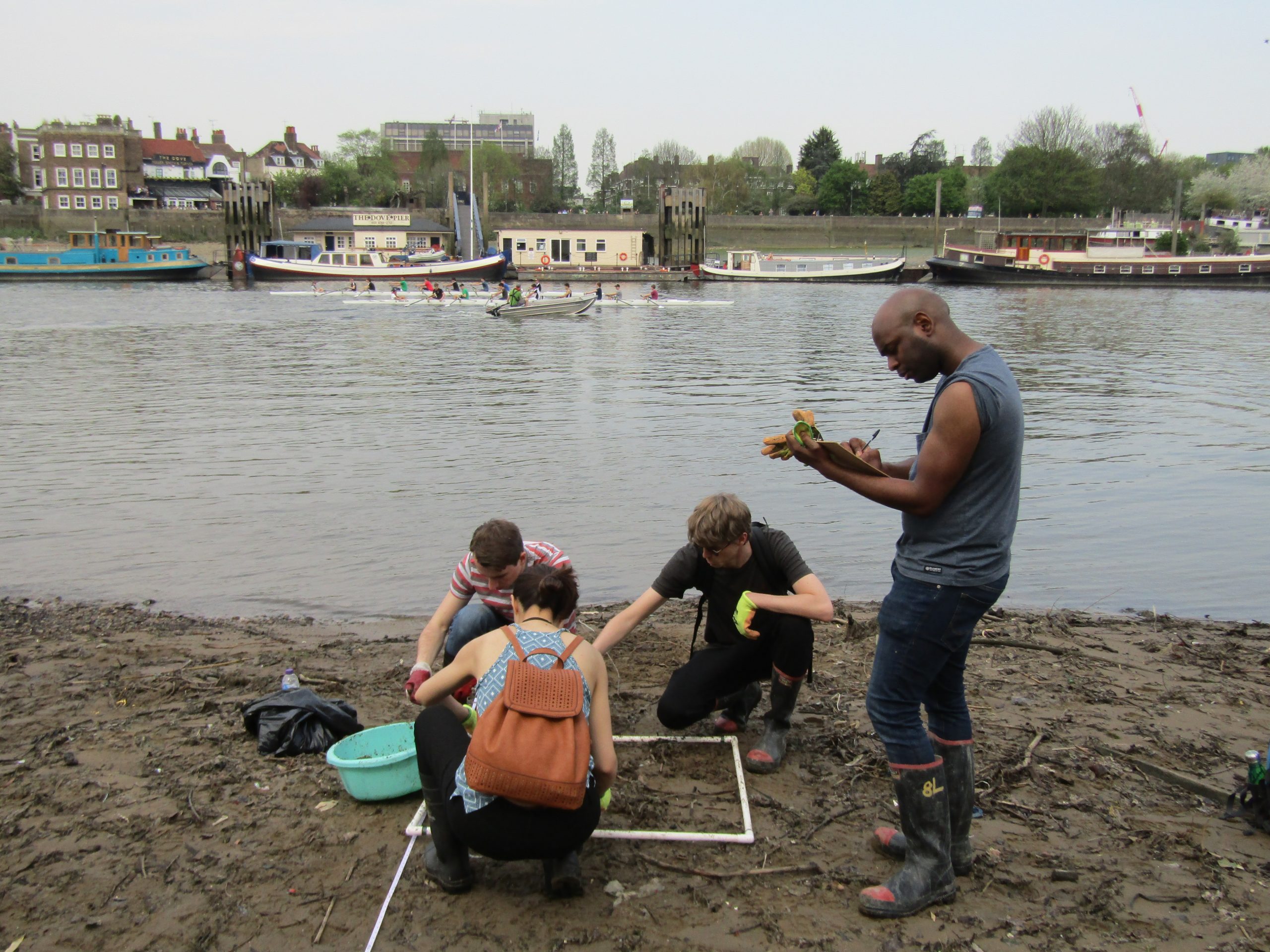 Become a Citizen Scientist - Thames21